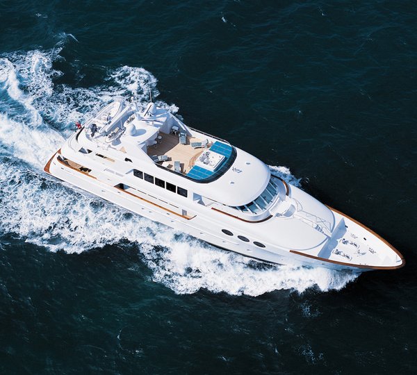 Yacht MAVERICK, Cantiere Delle Marche | CHARTERWORLD Luxury Superyacht ...